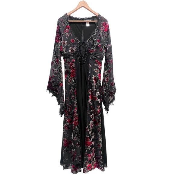 The Pyramid Collection | Dresses | Pyramid Collection Goth Renaissance ...